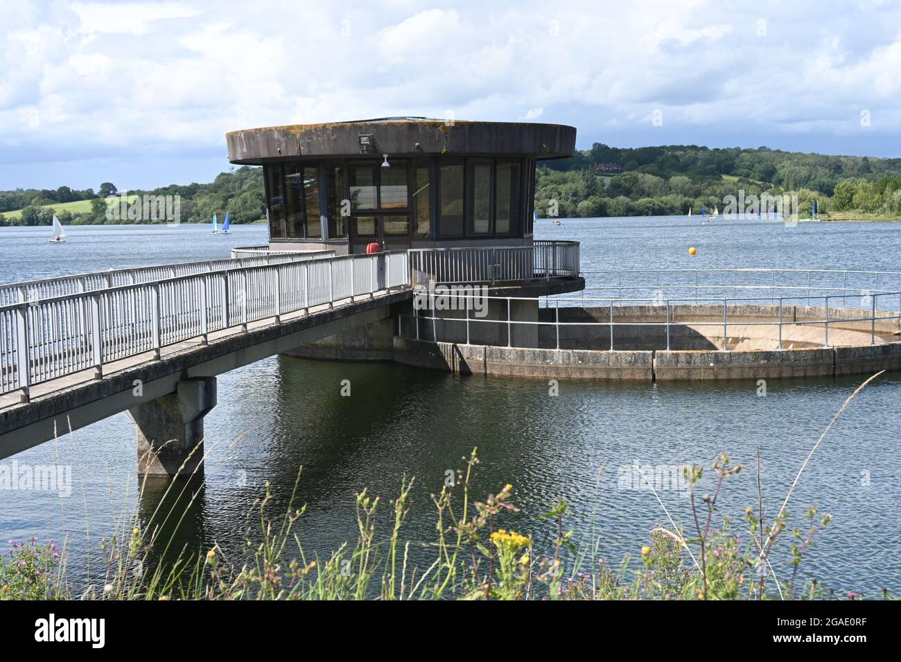Sunny day at Ardingly Reservoir, West Sussex, UK Stock Photo - Alamy