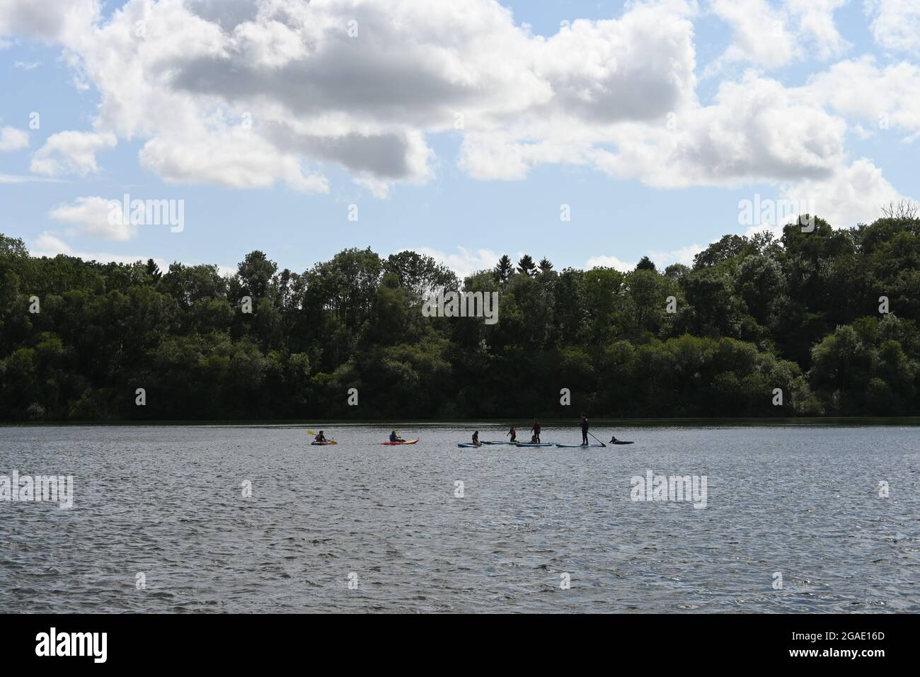 Watersports at Ardingly Reservoir, West Sussex, UK Stock Photo - Alamy