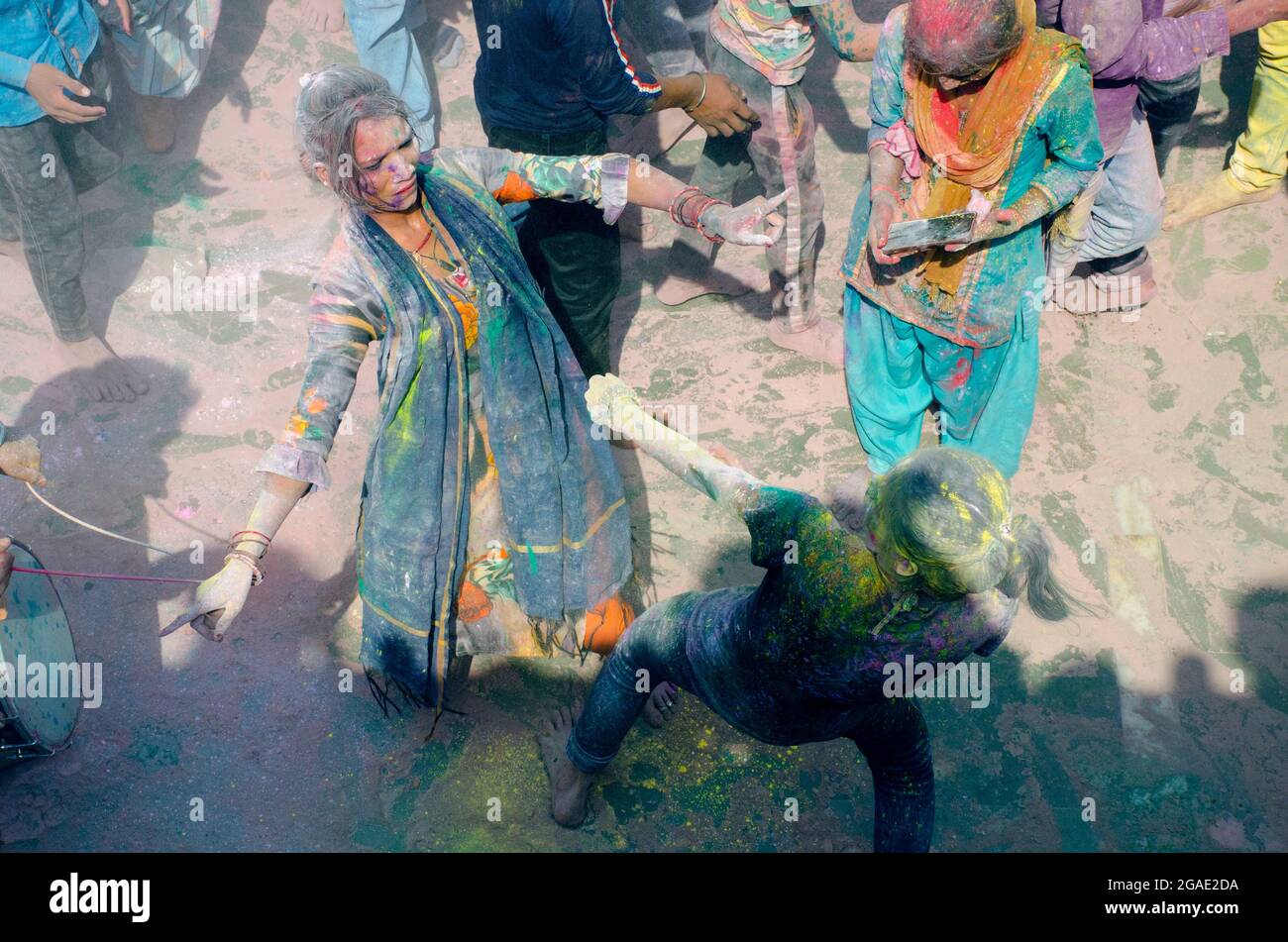 Devotees goddess radha dancing hi-res stock photography and images - Alamy