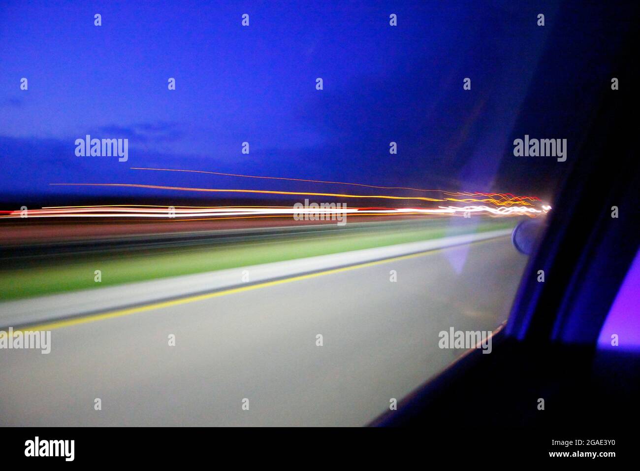 Car expressway hi-res stock photography and images - Alamy