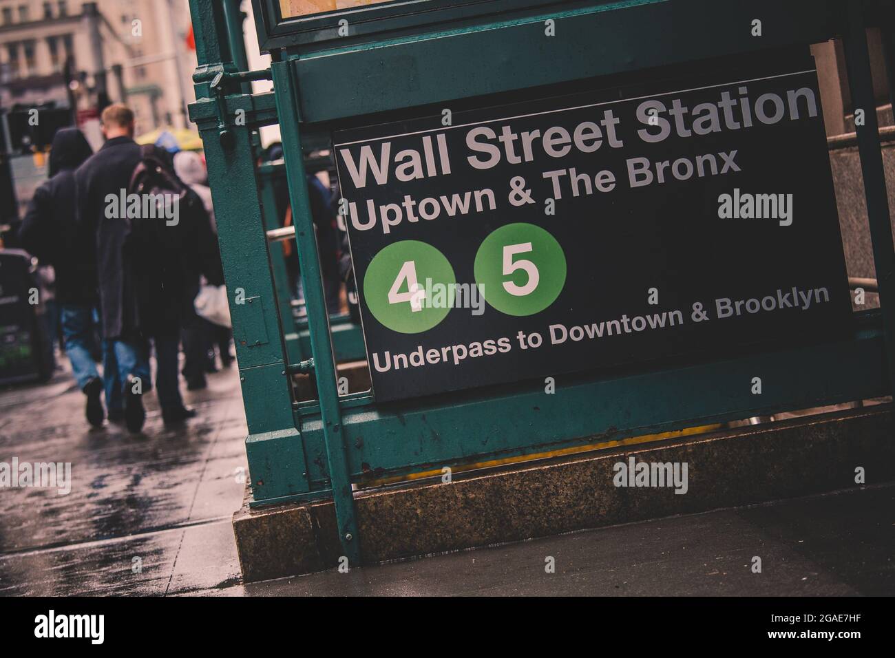 New york subway sign hi-res stock photography and images - Alamy