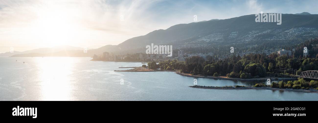 Ambleside beach vancouver hi-res stock photography and images - Alamy