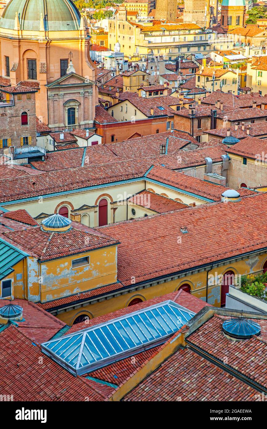 Italy red tiled roofs hi-res stock photography and images - Alamy