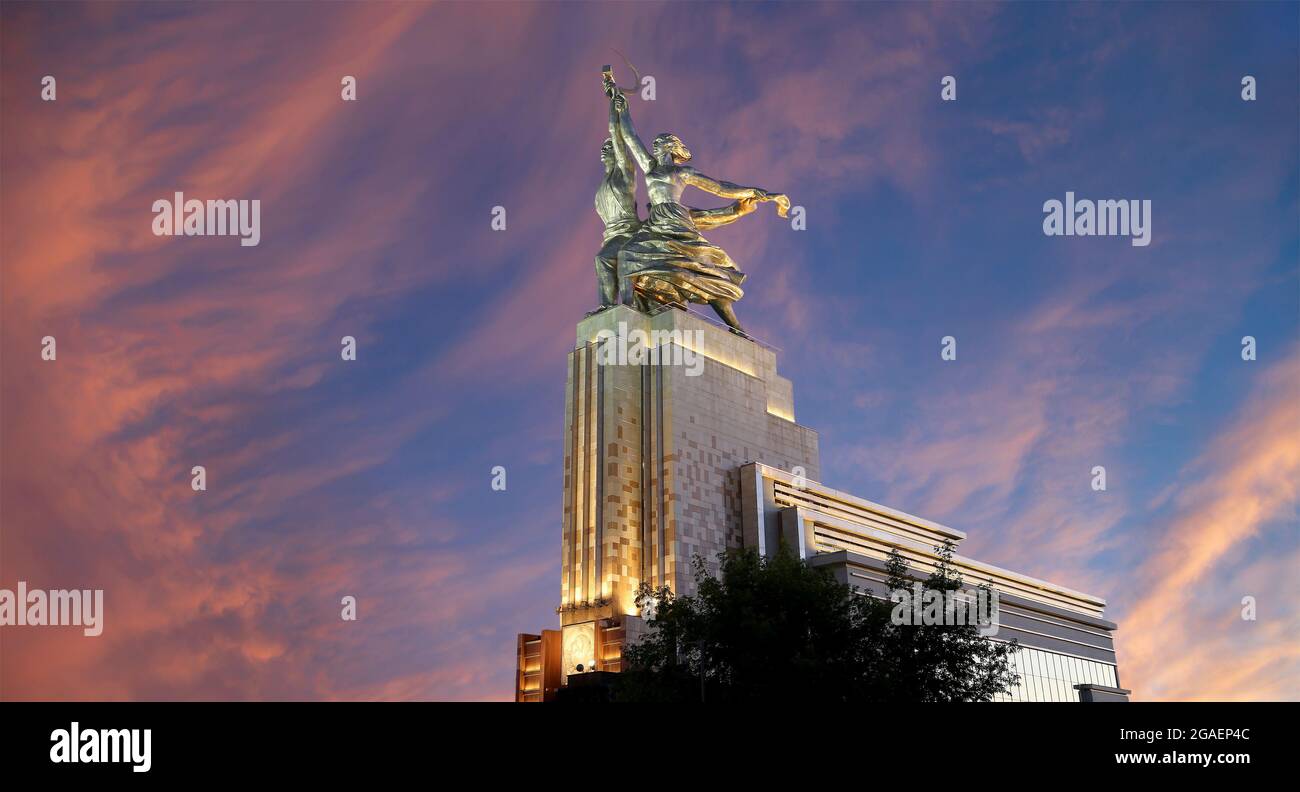 Famous soviet monument Rabochiy i Kolkhoznitsa ( Worker and Kolkhoz ...