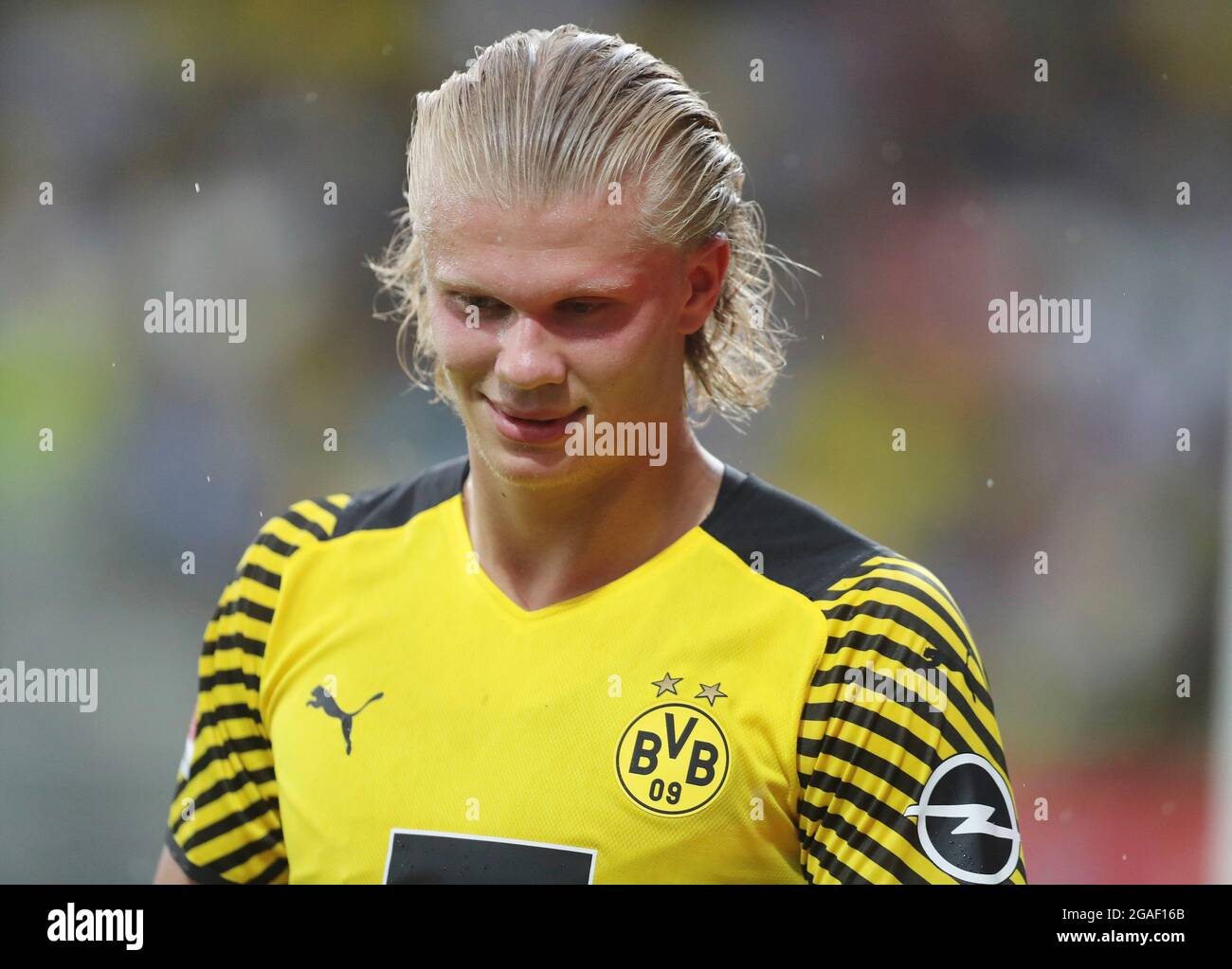 Erling haaland portrait hi-res stock photography and images - Alamy