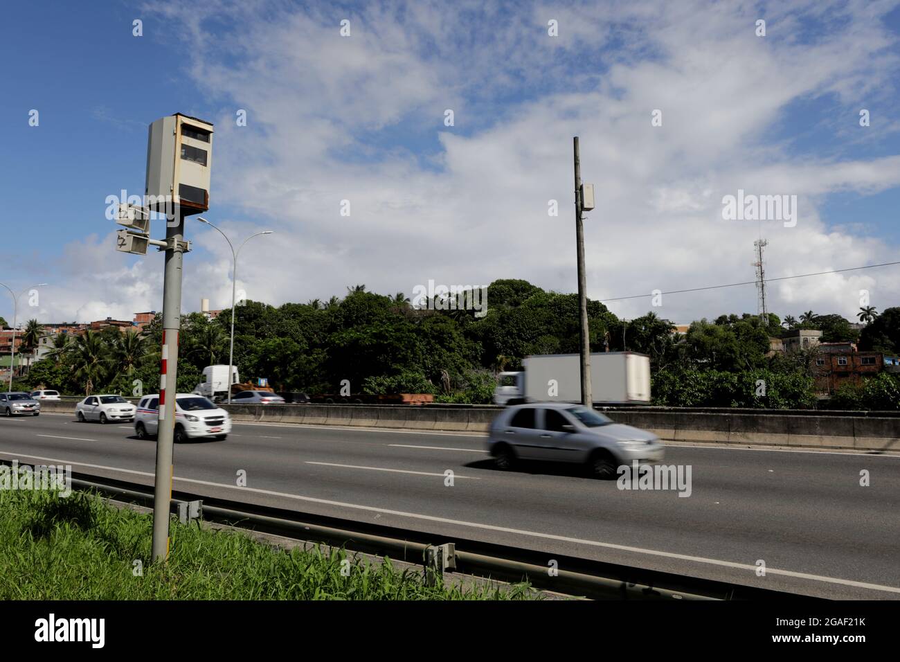 Speed limits signs on motorway hi-res stock photography and images - Alamy