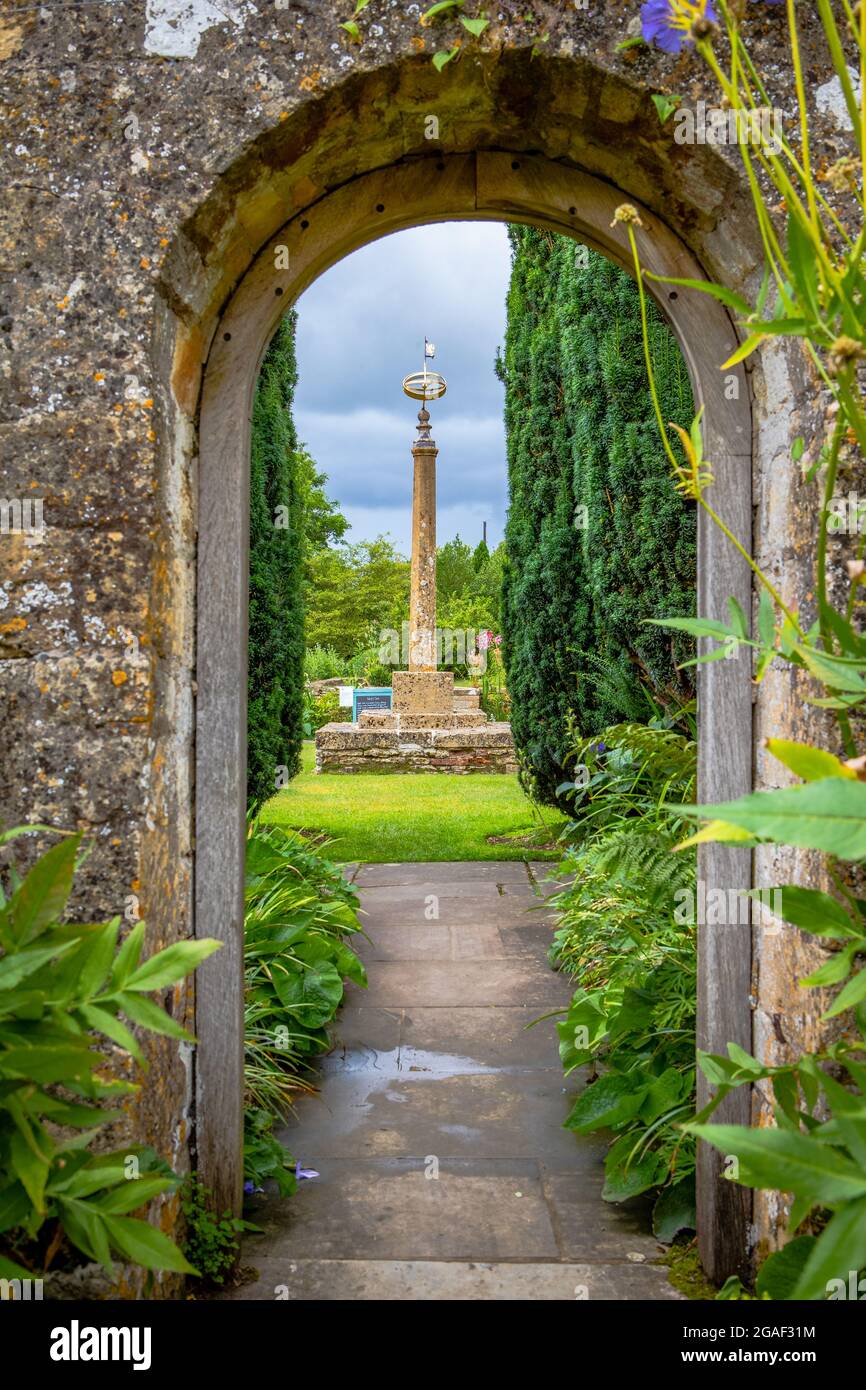 Snowshill manor gardens hi-res stock photography and images - Alamy