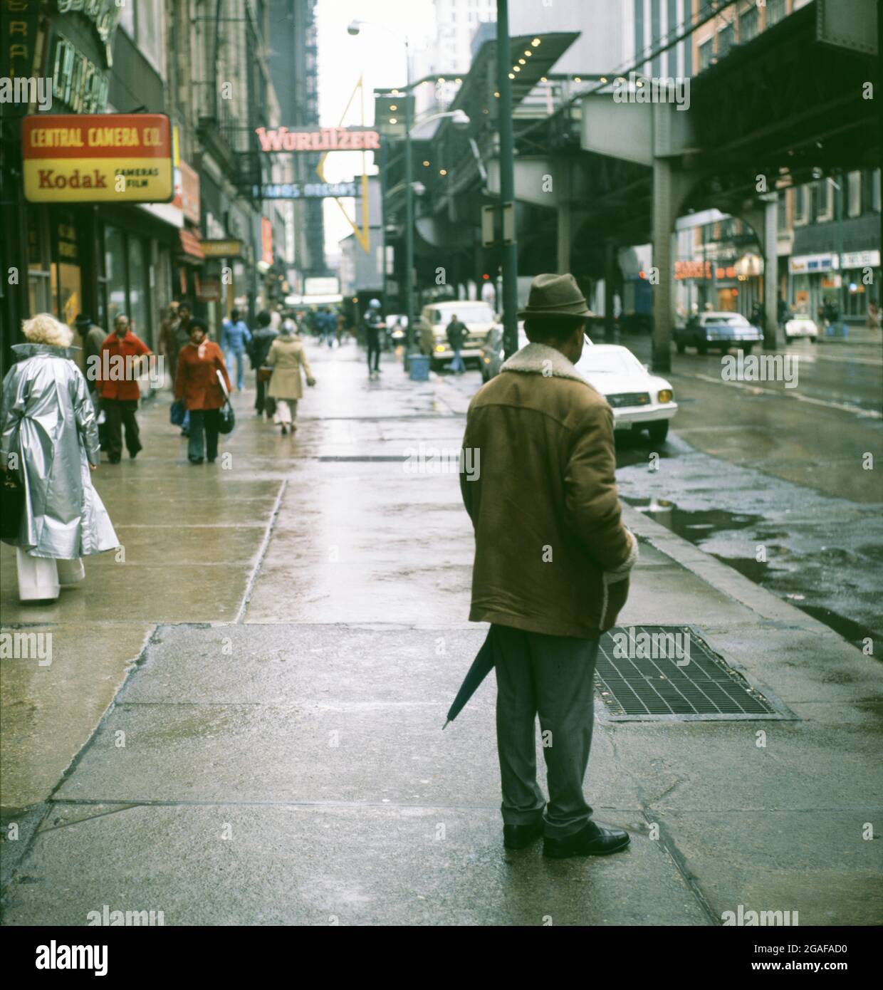 Chicago street scene 1970s hi-res stock photography and images - Alamy
