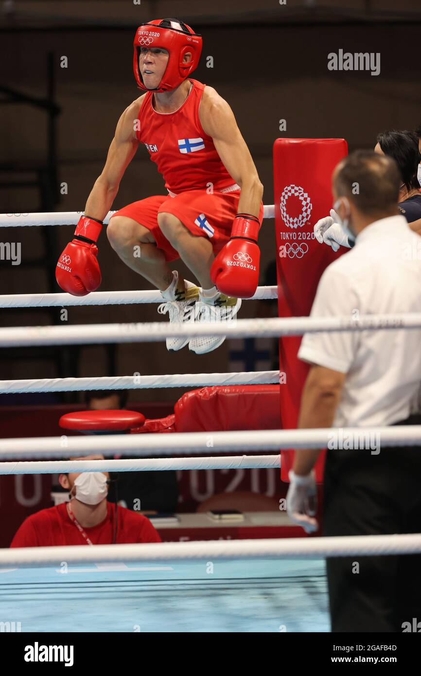 Tokyo, Japan. 30th July, 2021. BOXING MUM ADVANCES: Olympic women's ...