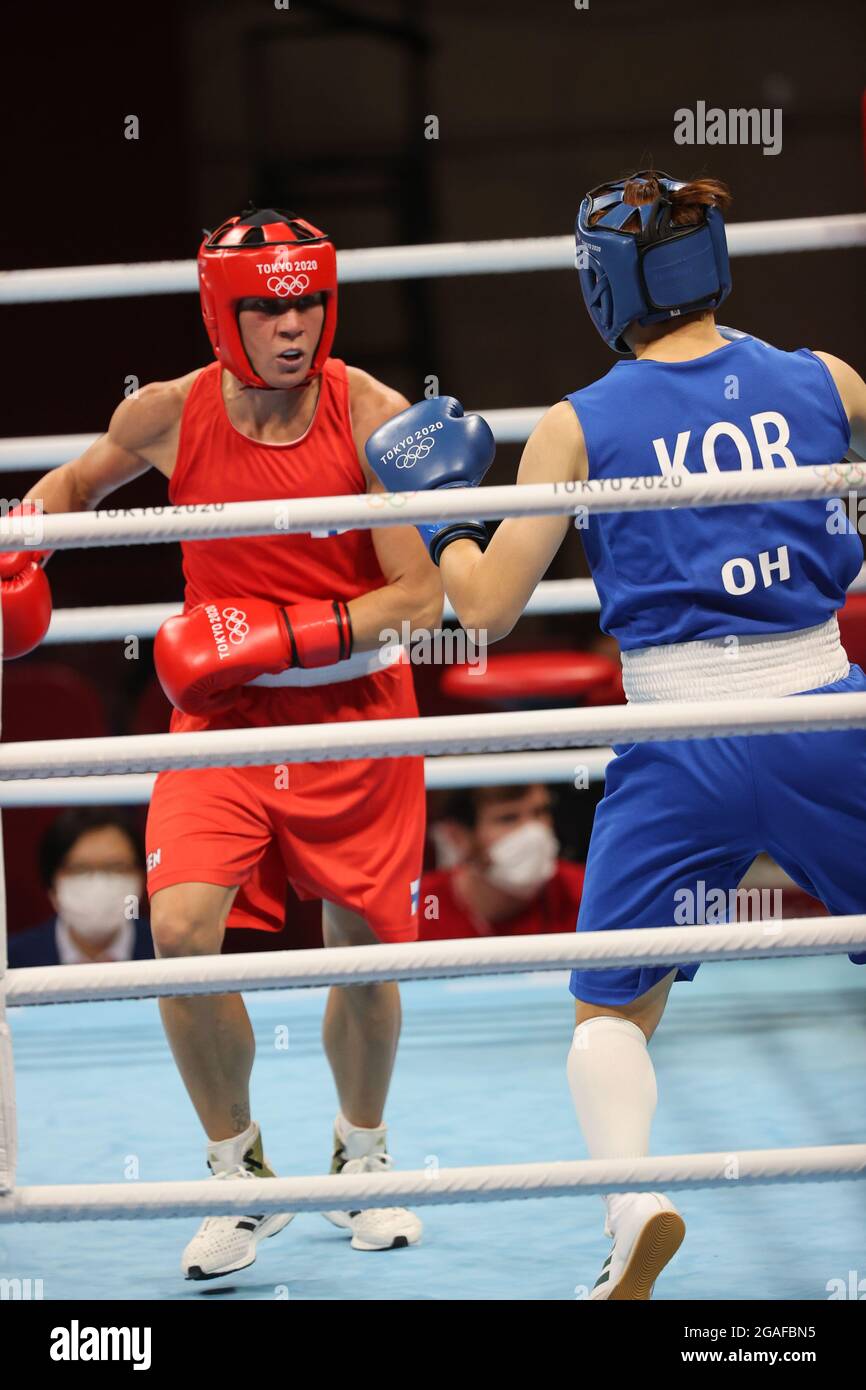 Tokyo, Japan. 30th July, 2021. BOXING MUM ADVANCES: Olympic women's ...