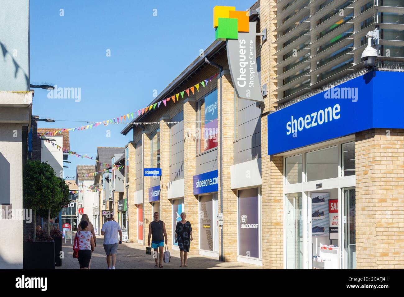 Chequers Shopping Centre, Chequers Way, Huntingdon, Cambridgeshire ...