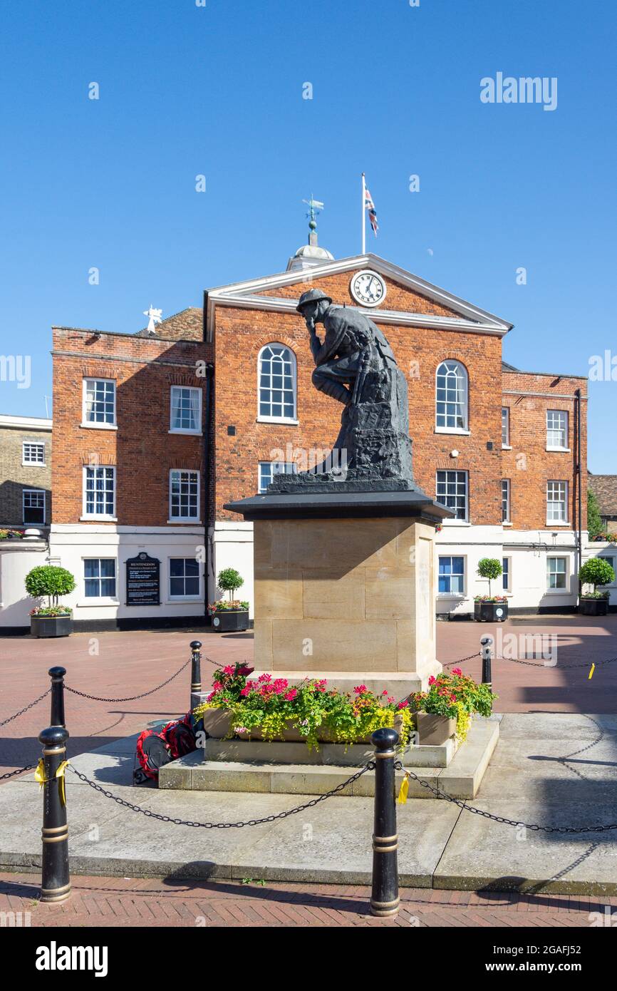 Town Hall and War Memorial, Market Square, Huntingdon, Cambridgeshire ...