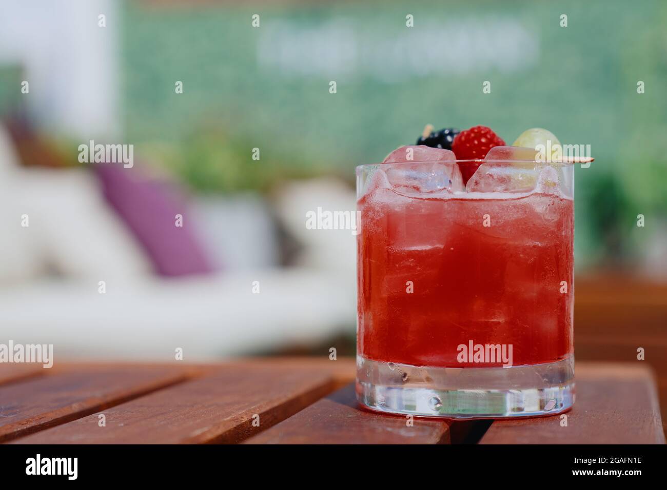 Professional cocktail hi-res stock photography and images - Alamy