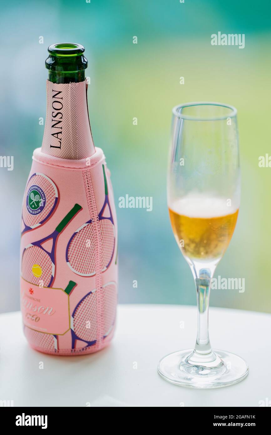 Bottle lanson champagne hi-res stock photography and images - Alamy