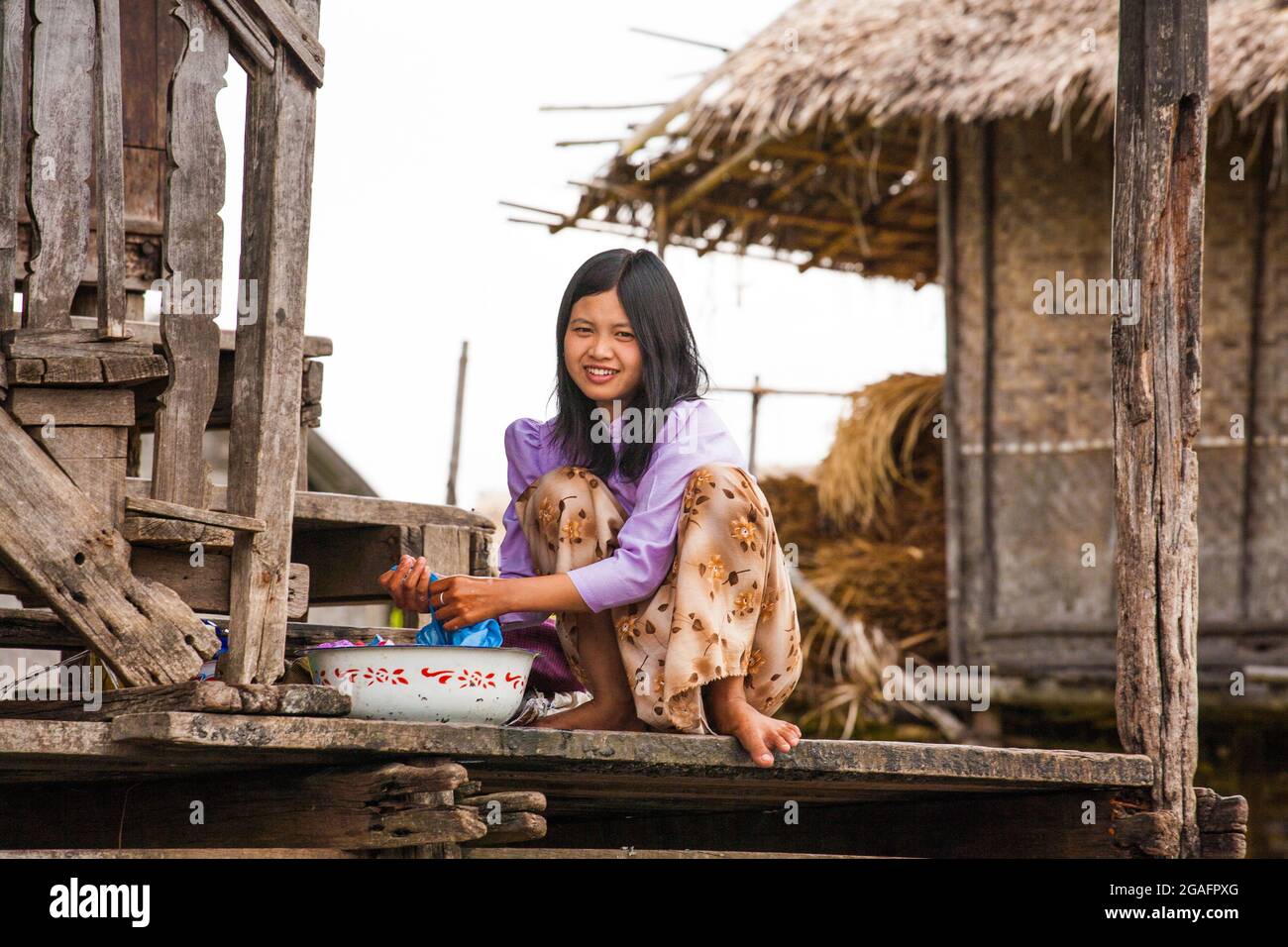 Myanmar girl barefoot hi-res stock photography and images - Alamy
