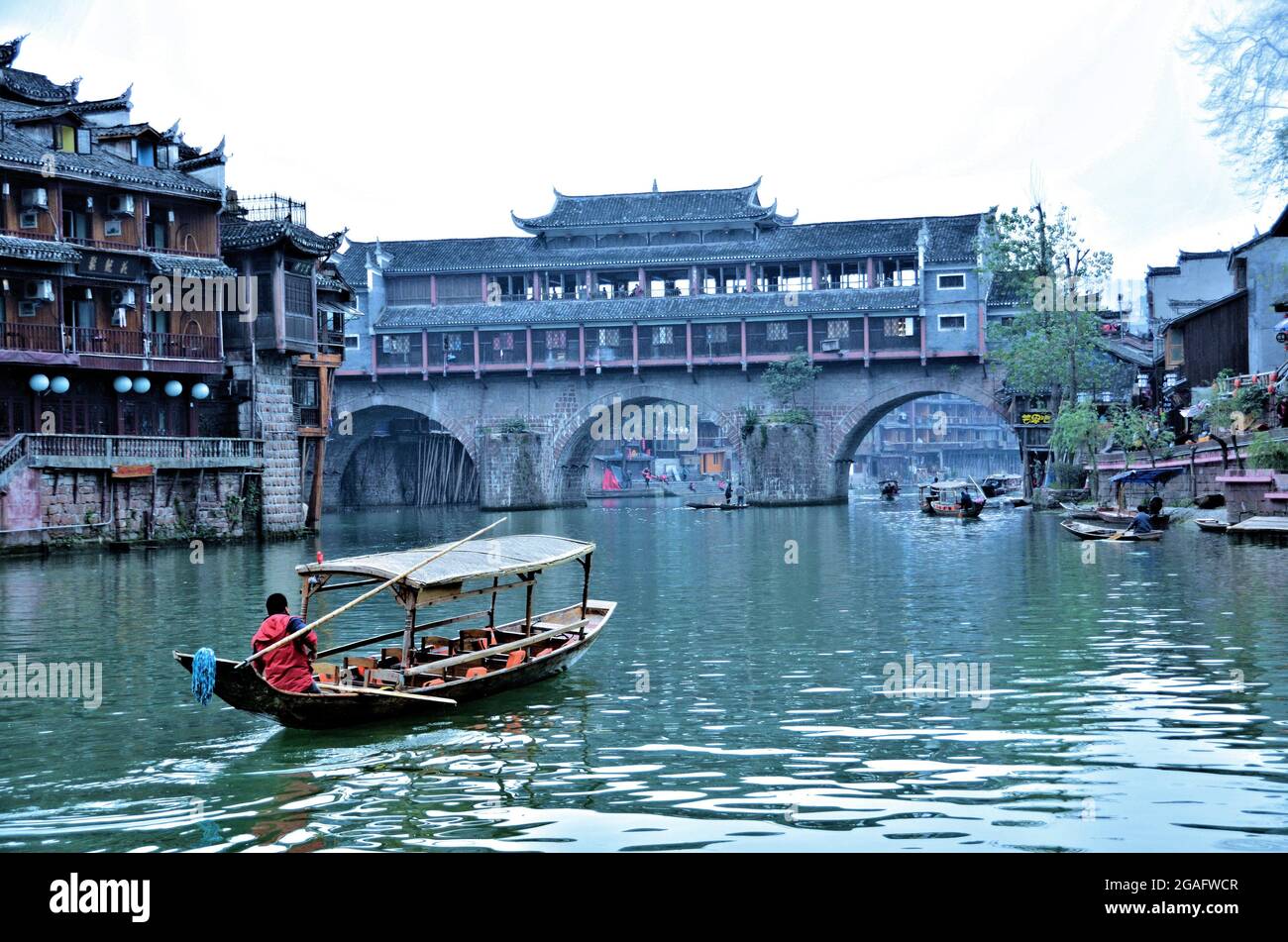 People fenghuang hi-res stock photography and images - Alamy