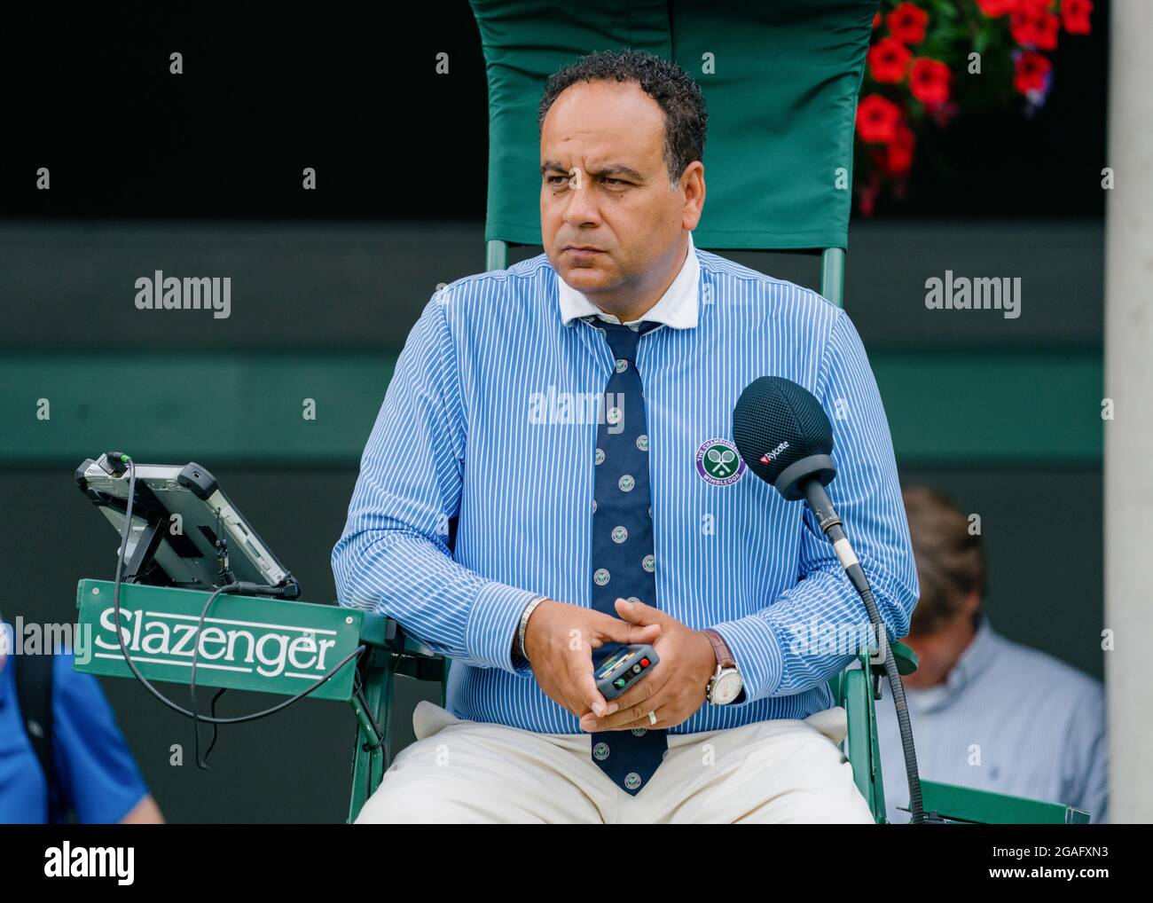 An Umpire on court at The All England Lawn Tennis Club, Wimbledon Stock ...