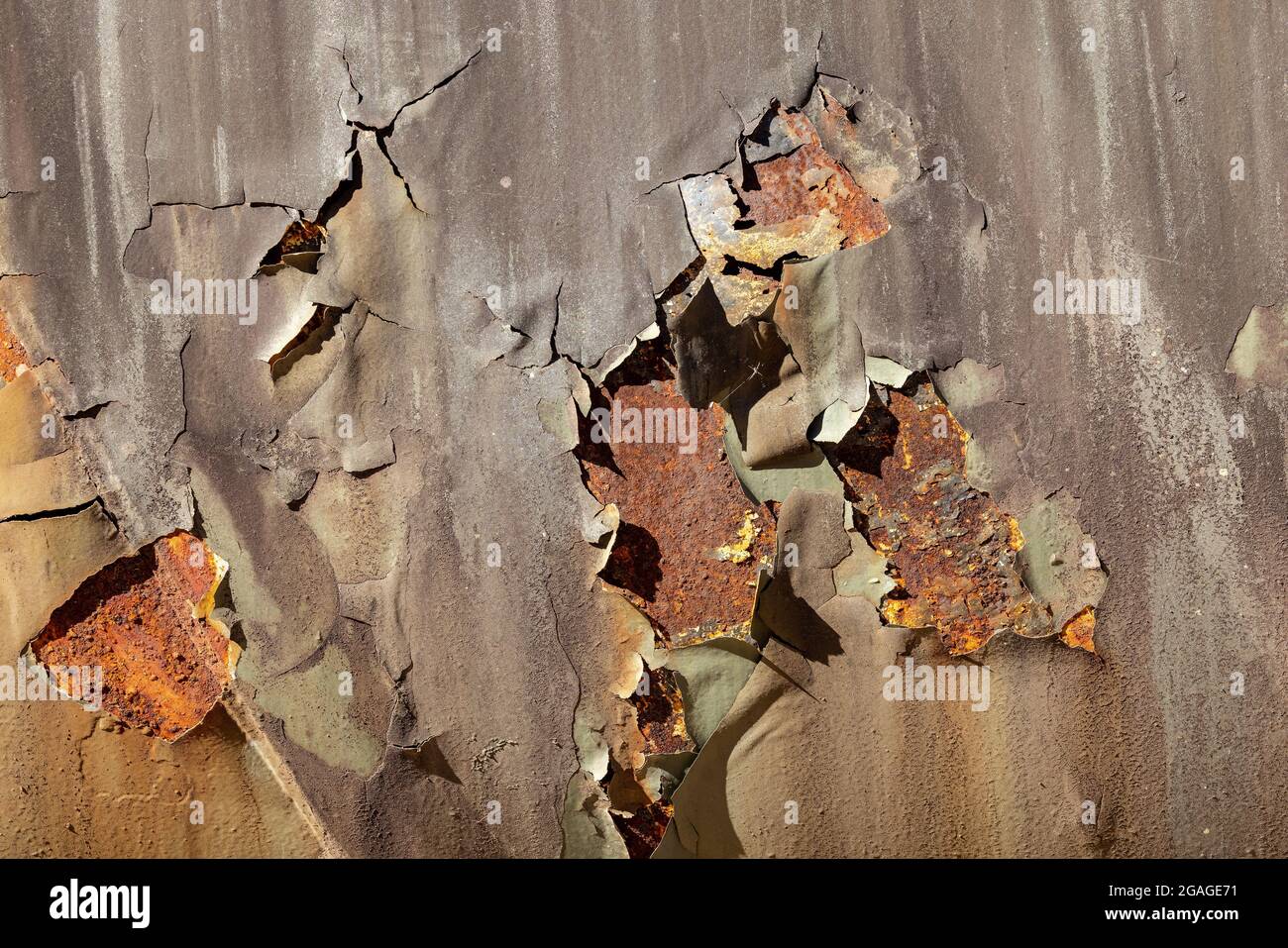 Rust and flaking paint on metal Stock Photo - Alamy