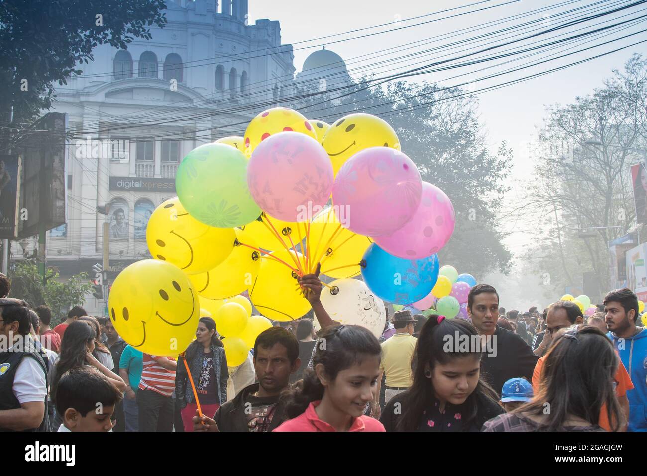 Balloons seller india hi-res stock photography and images - Alamy