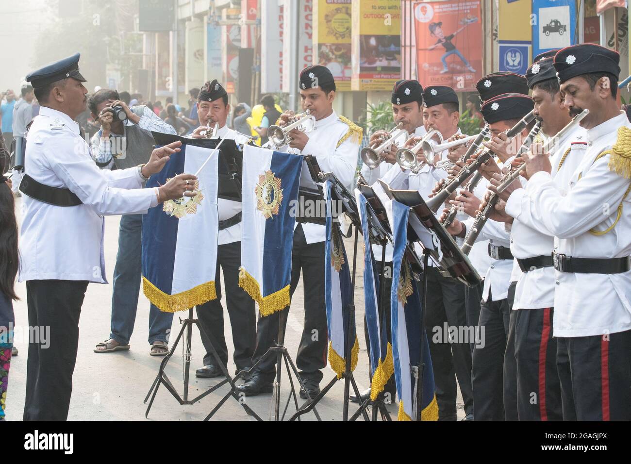 KOLKATA, WEST BENGAL , INDIA - JANUARY 17TH 2016 : Kolkata Police Force ...