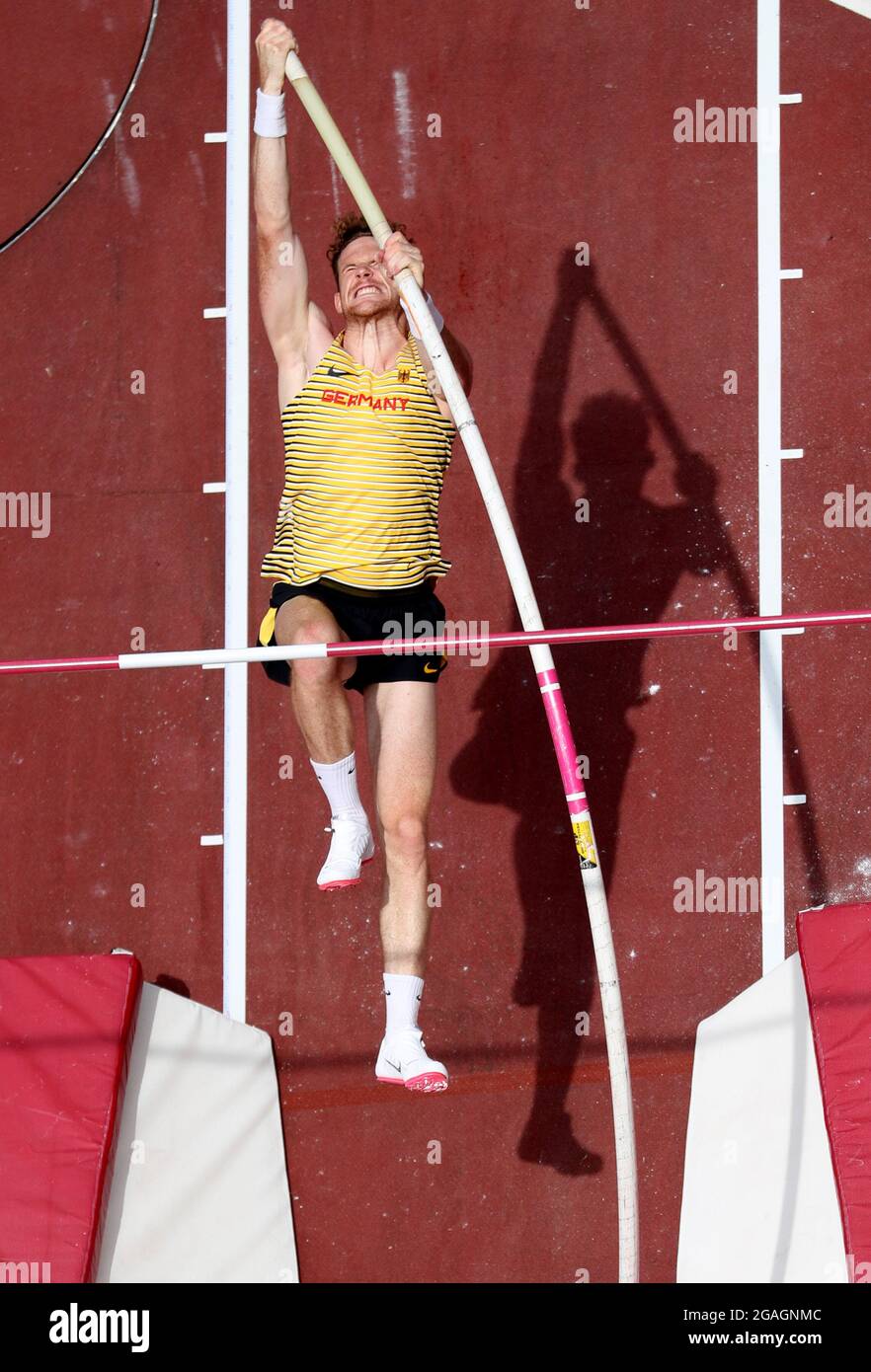 Oleg zernikel pole vault hi-res stock photography and images - Alamy