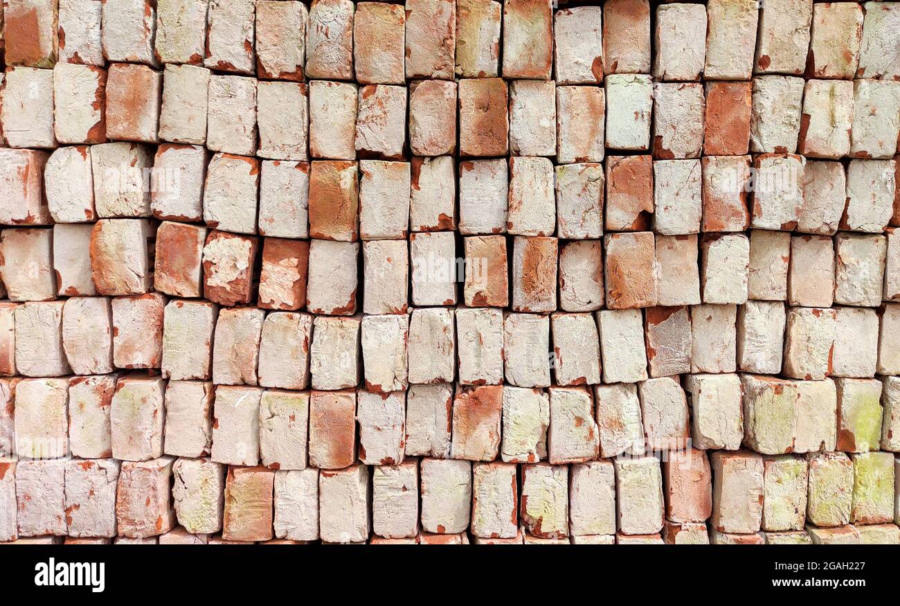 Solid clay hi-res stock photography and images - Alamy