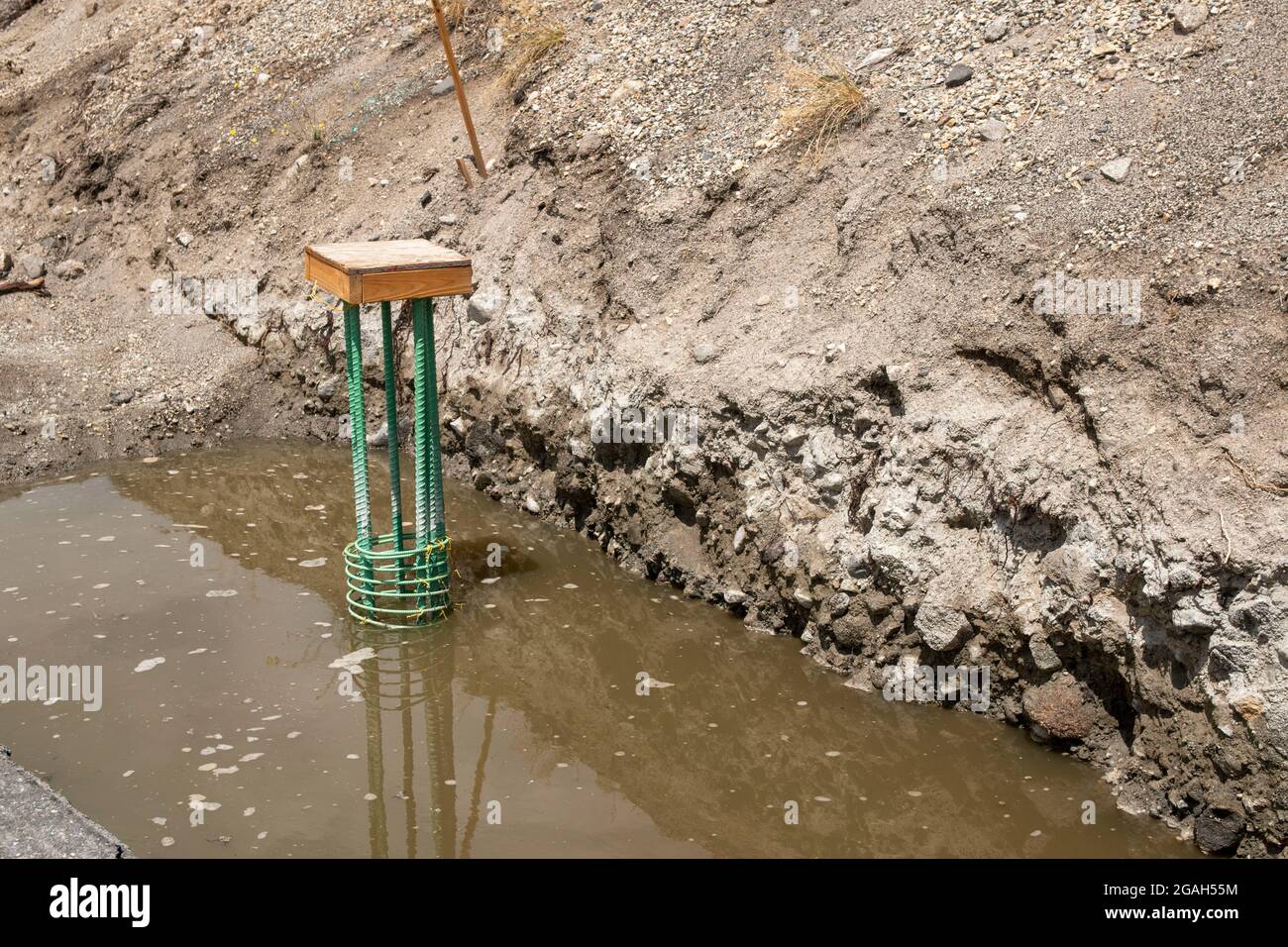 This section of highway along Sherwin Grade in Mono County, CA, USA is ...