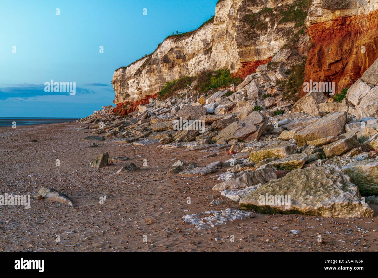 Evening light at the Hunstanton Cliffs in Norfolk, England, UK Stock ...
