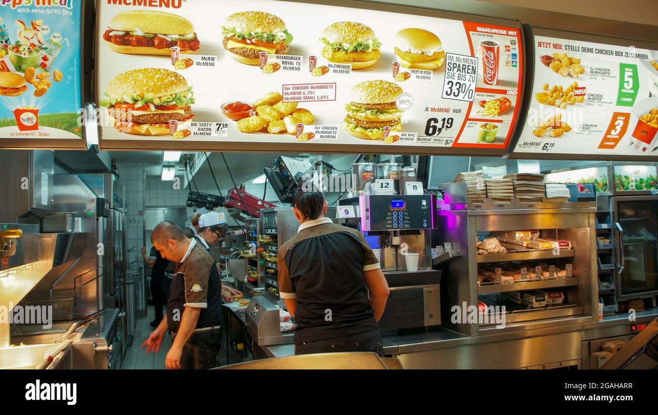 Counter area mcdonalds hi-res stock photography and images - Alamy