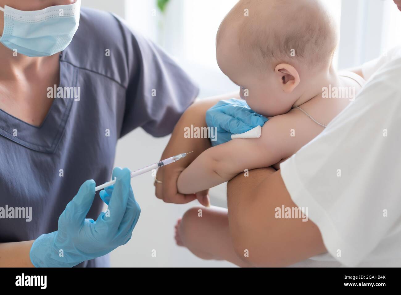 Child friendly vaccination hi-res stock photography and images - Alamy