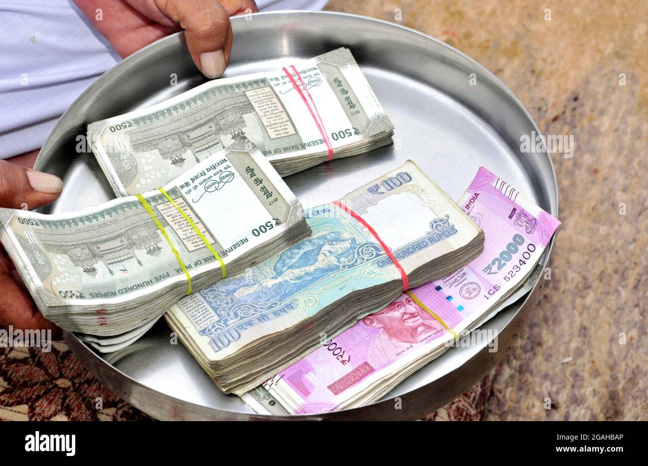 Giving Shagun money in Ritual during a hindu marriage in india Stock ...