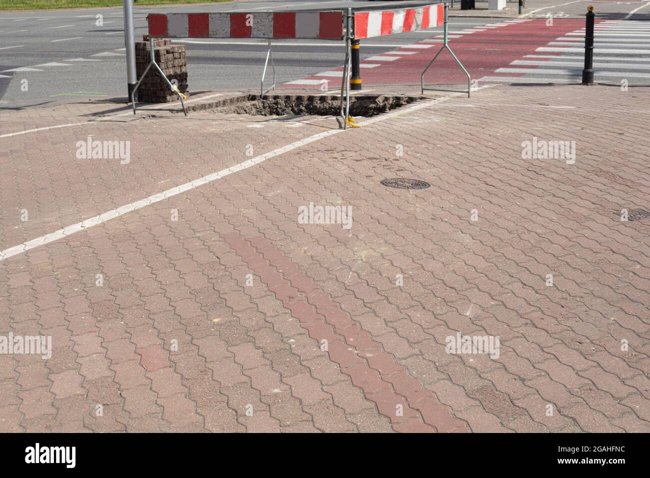 Excavation fencing. Protective barriers and fences during construction ...