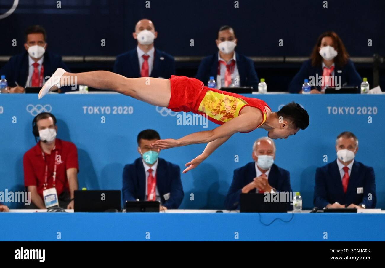 Tokyo, Japan. 31st July, 2021. Dong Dong (front) of China competes ...