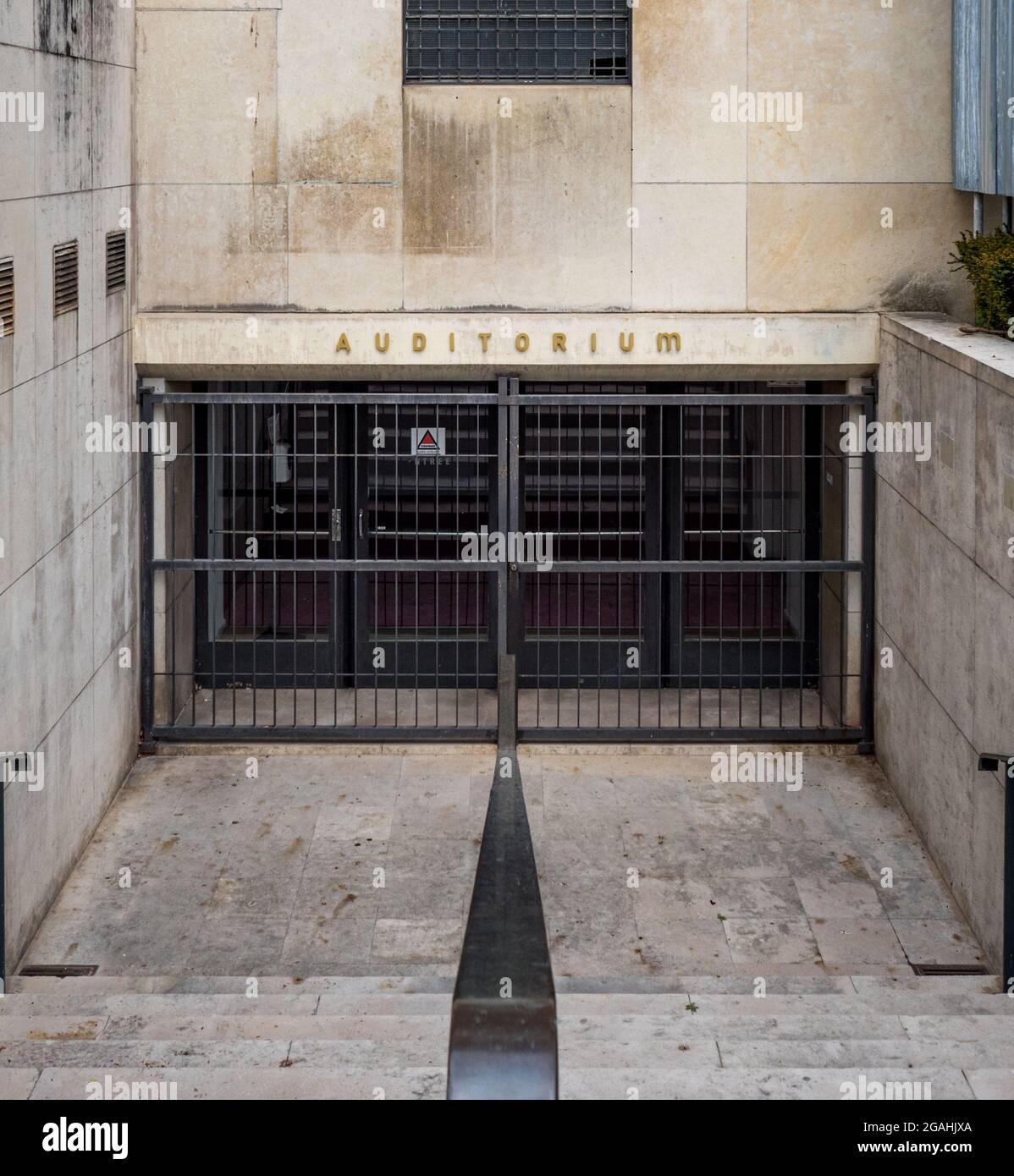 Multiplex theater entrance hi-res stock photography and images - Alamy