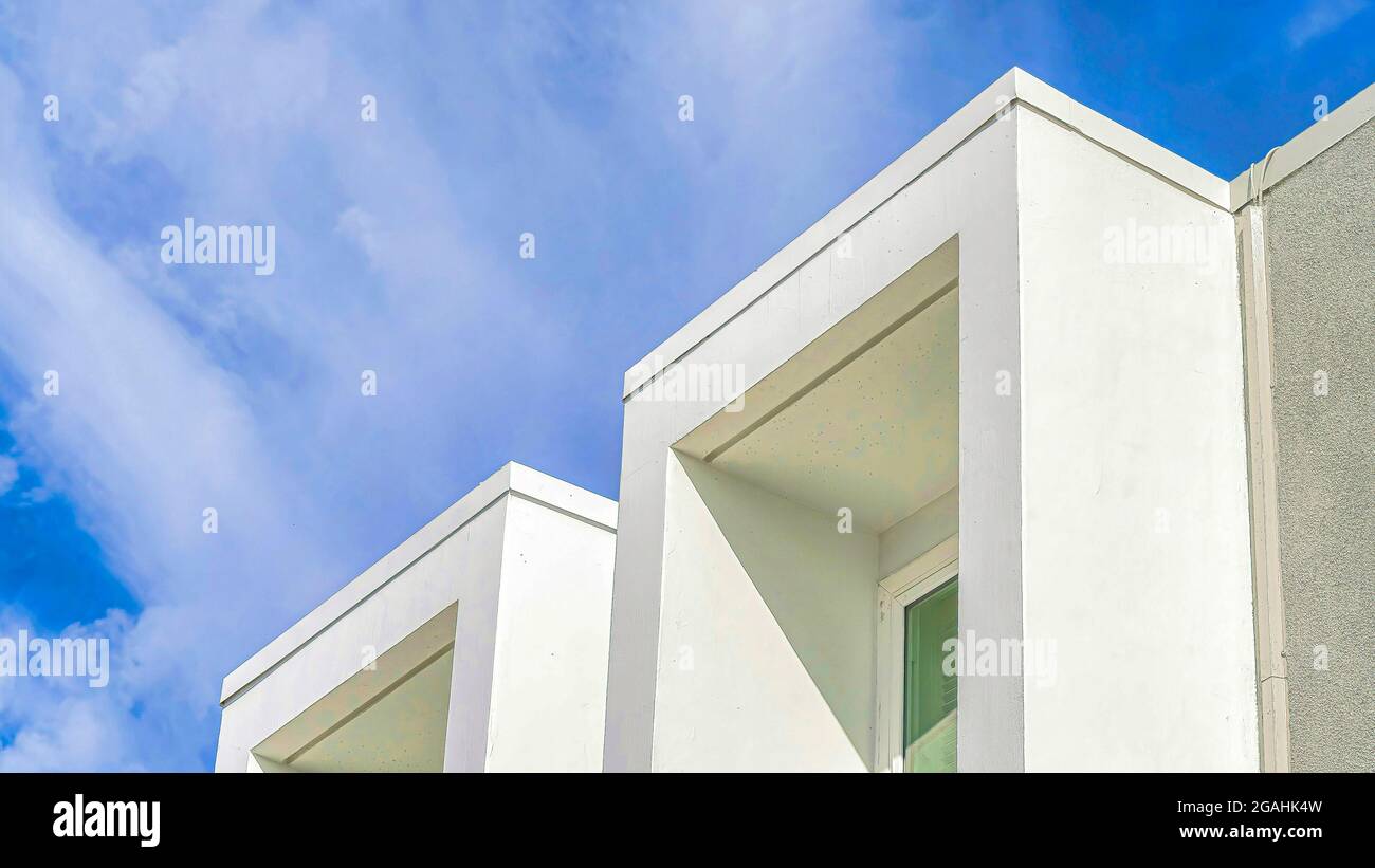 Pano Flat roof and projecting window frames of house in Huntington ...