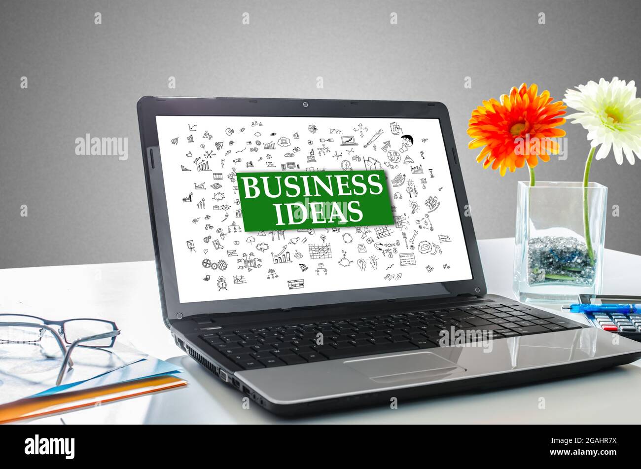 Laptop screen showing business ideas concept Stock Photo - Alamy