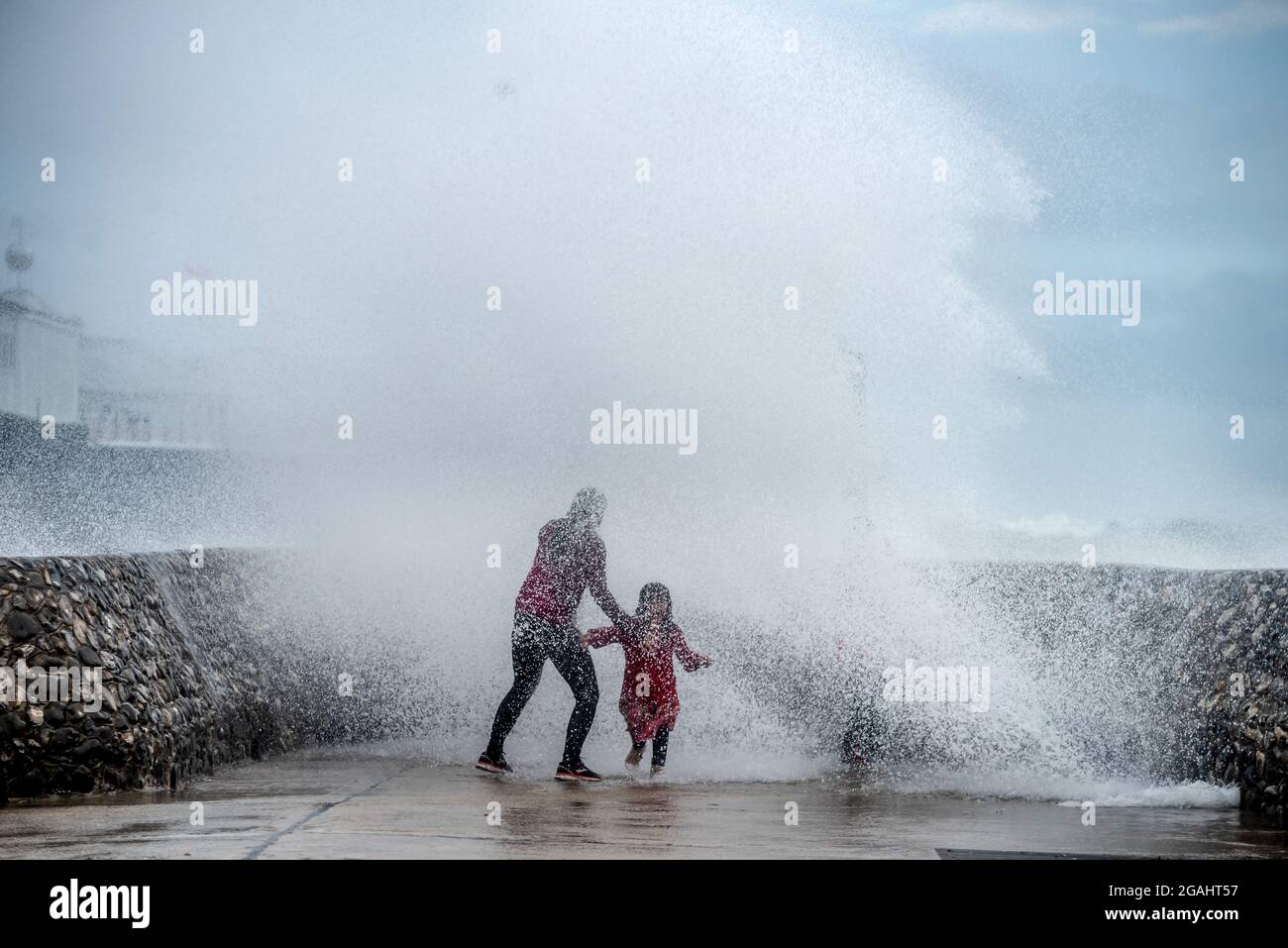 Brighton, July 30th 2021: Storm Evert batters the coastline at Brighton ...