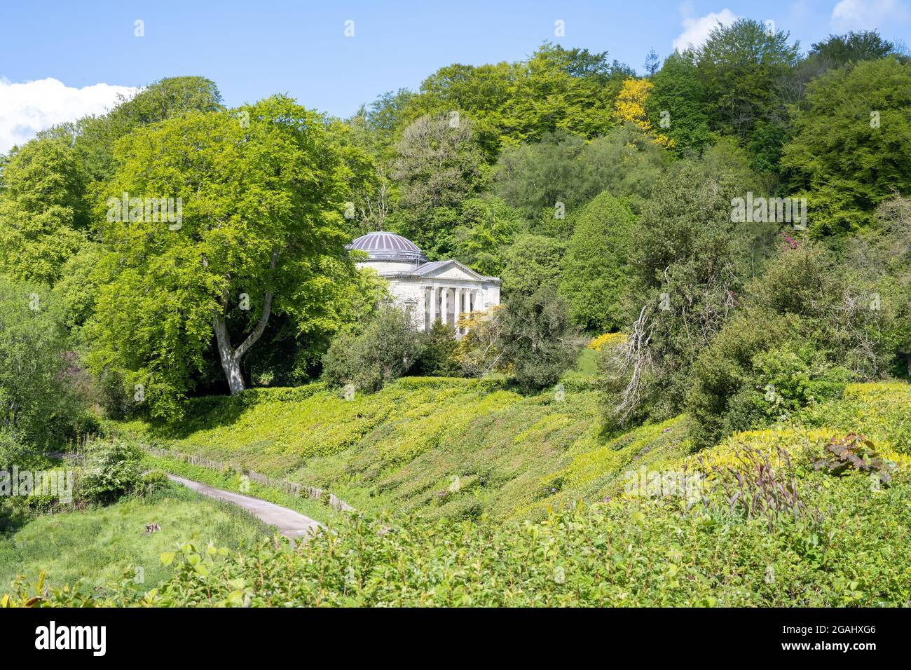 Famous Pantheon and Bridge at Stourhead Estate and Landscaped Gardens ...