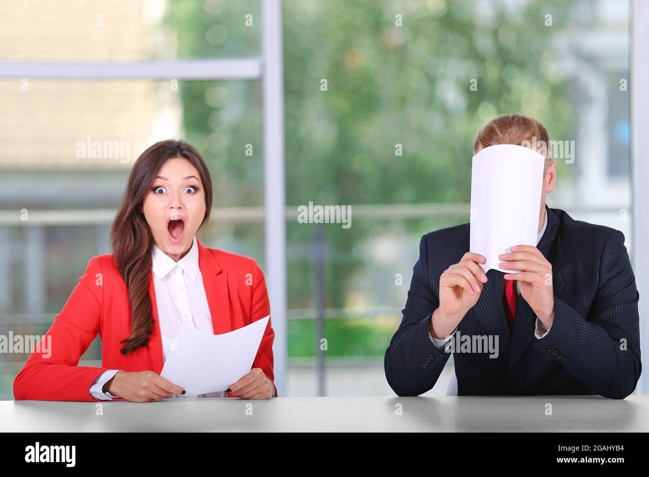 TV anchor training for telling news Stock Photo - Alamy