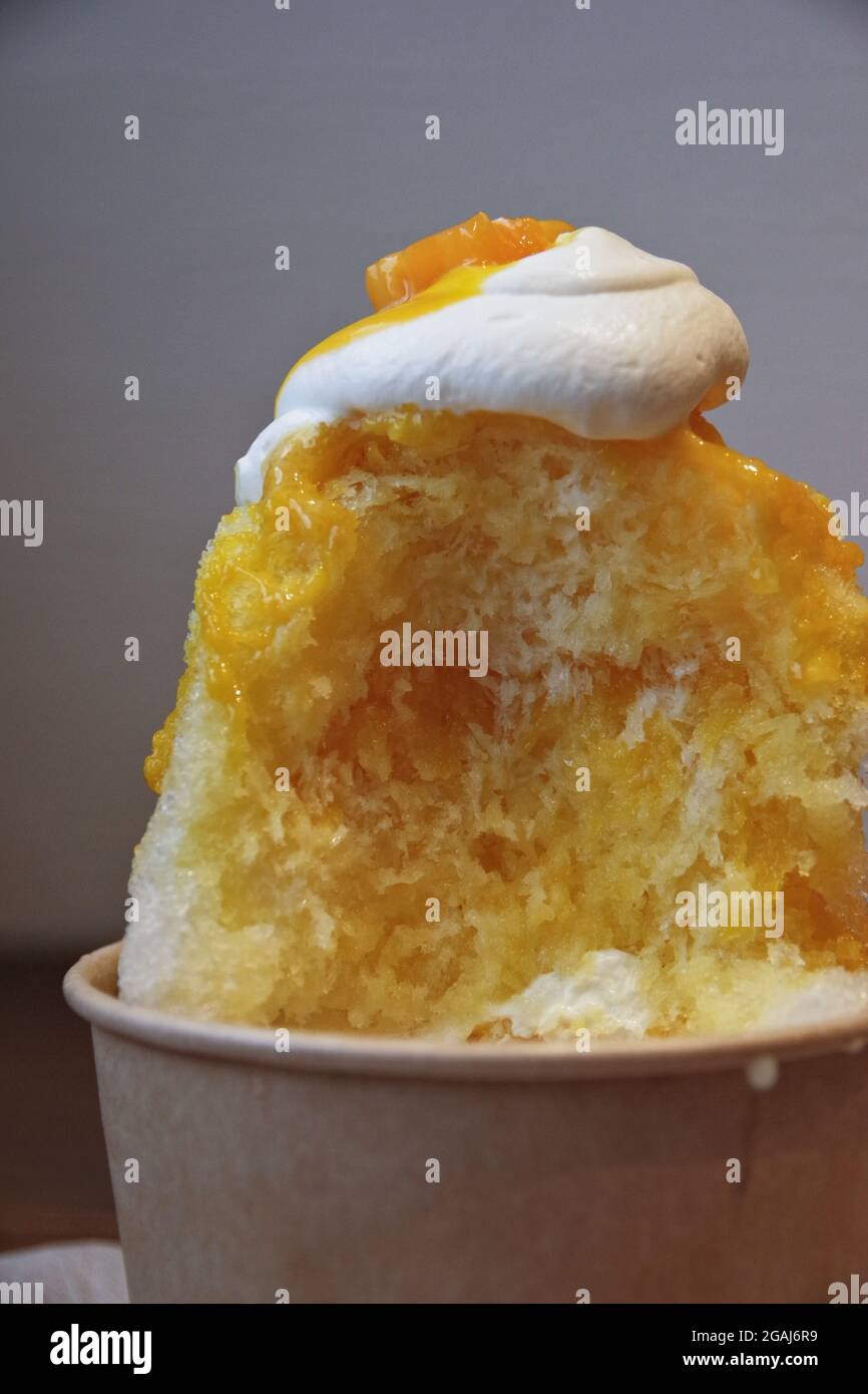 Nagano, Japan, 2021-31-07, Cup of Kakigori, a traditional Japanese ...