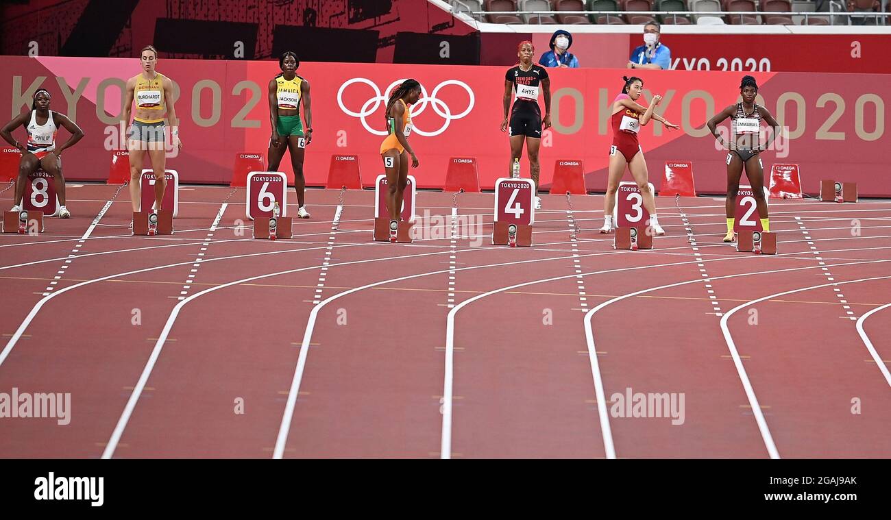 Tokyo, Japan. 31st July, 2021. Ge Manqi (2nd R) of China reacts during ...