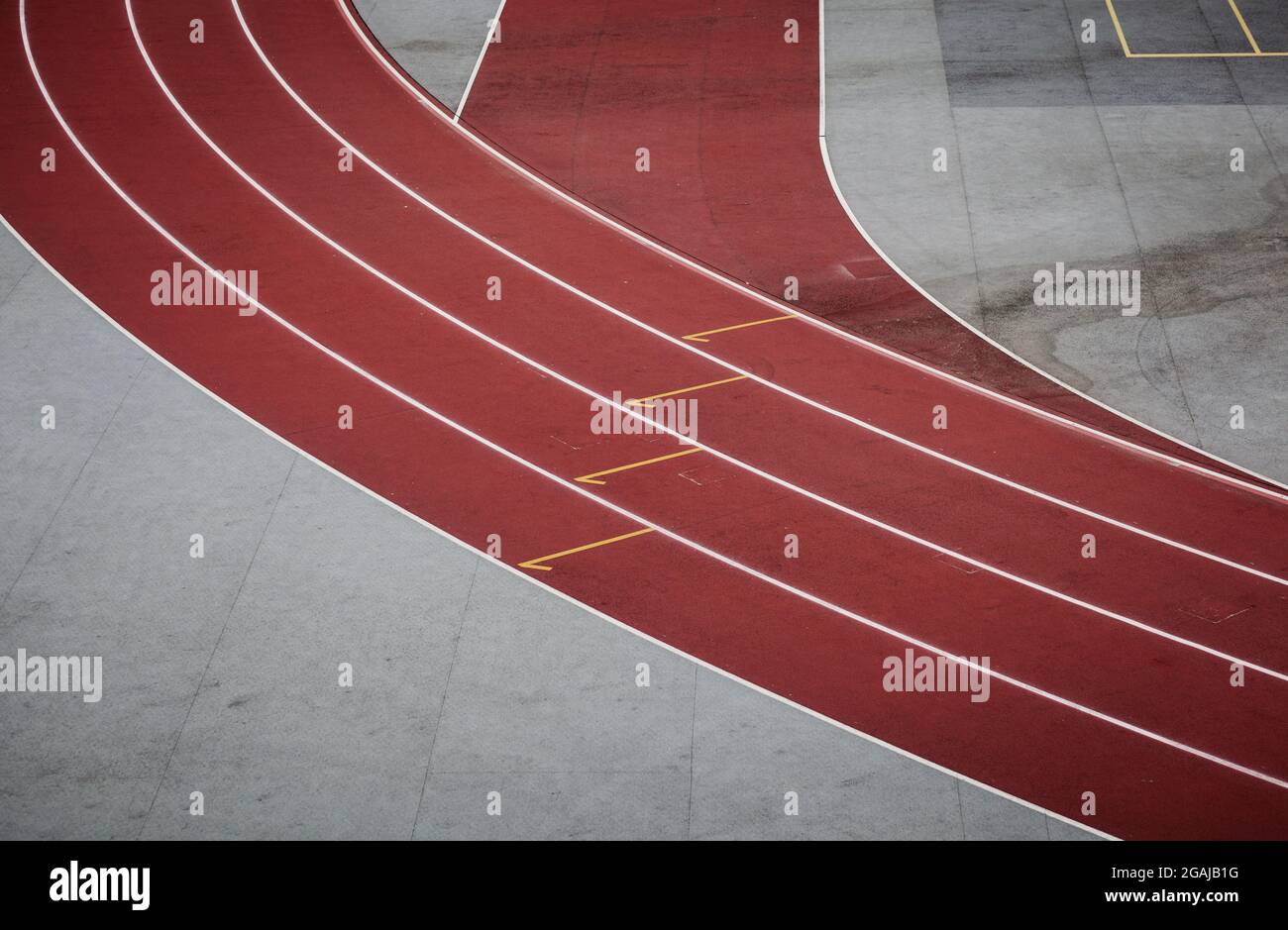 number 1 2 3 on race track in stadium Stock Photo - Alamy
