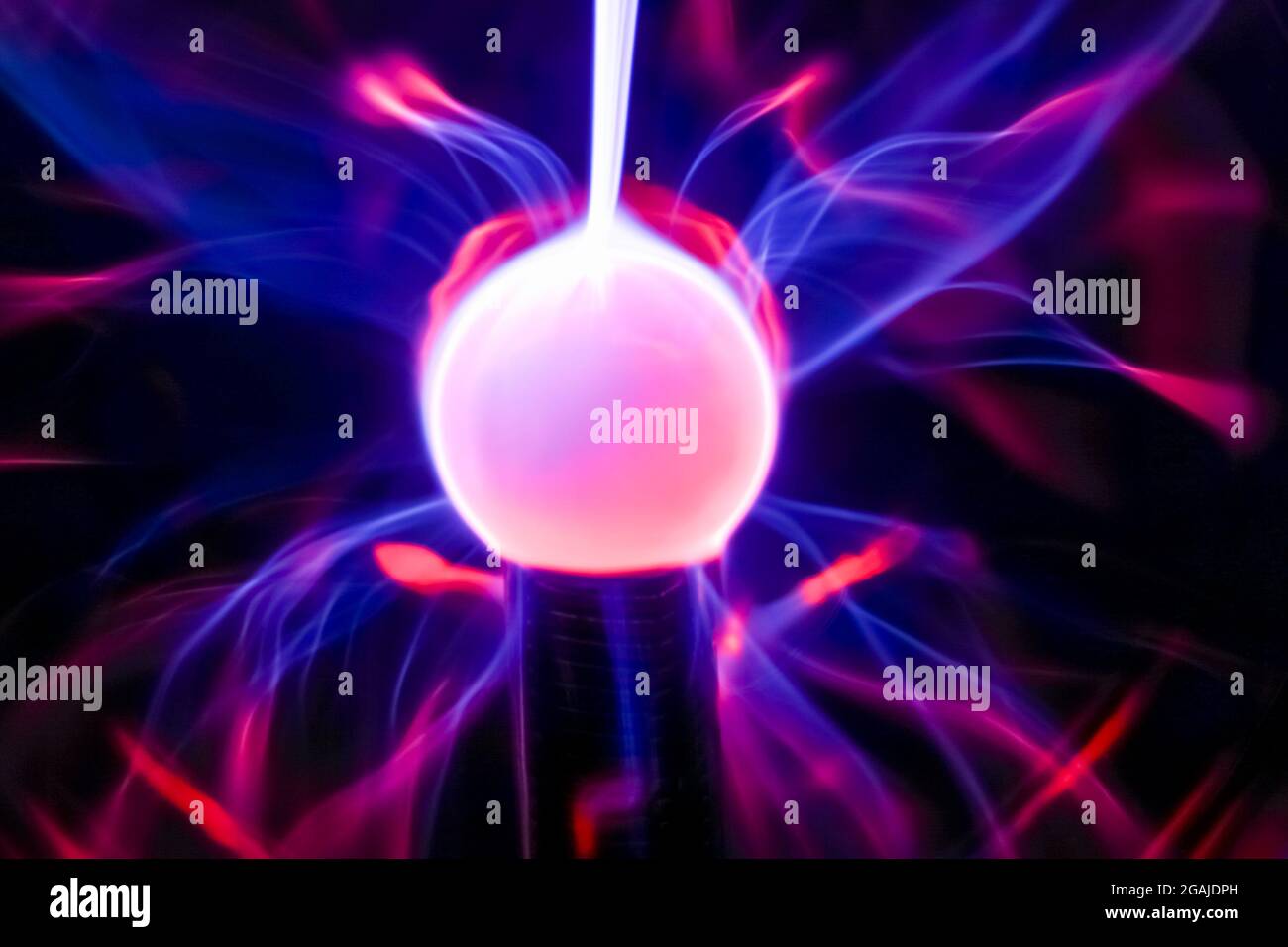 Plasma arc hi-res stock photography and images - Alamy