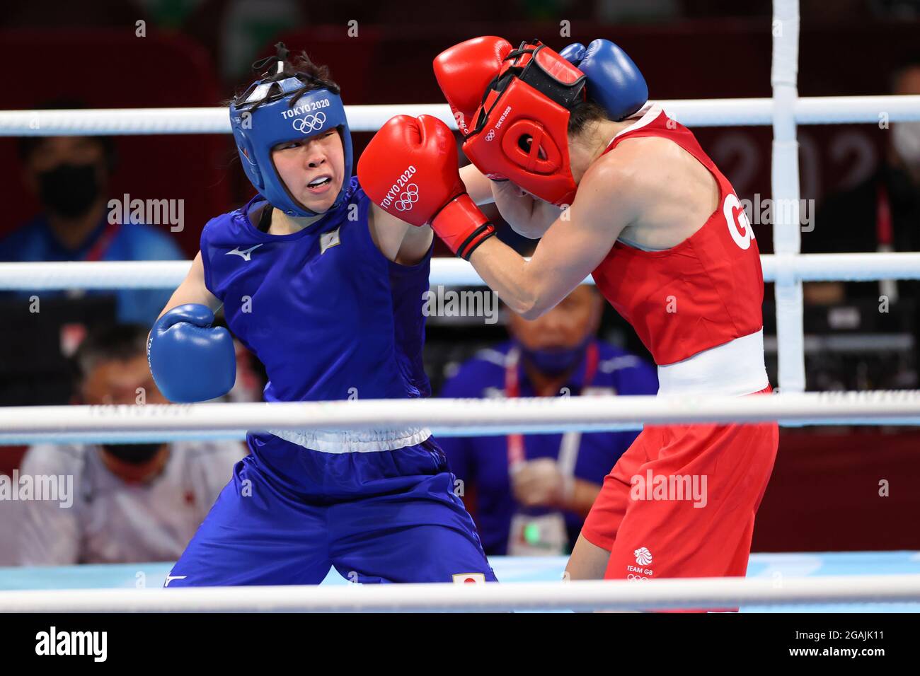 Tokyo, Japan. 31st July, 2021. (L-R) Sena Irie (JPN), Karriss Artingstall (GBR) Boxing : Women's ...