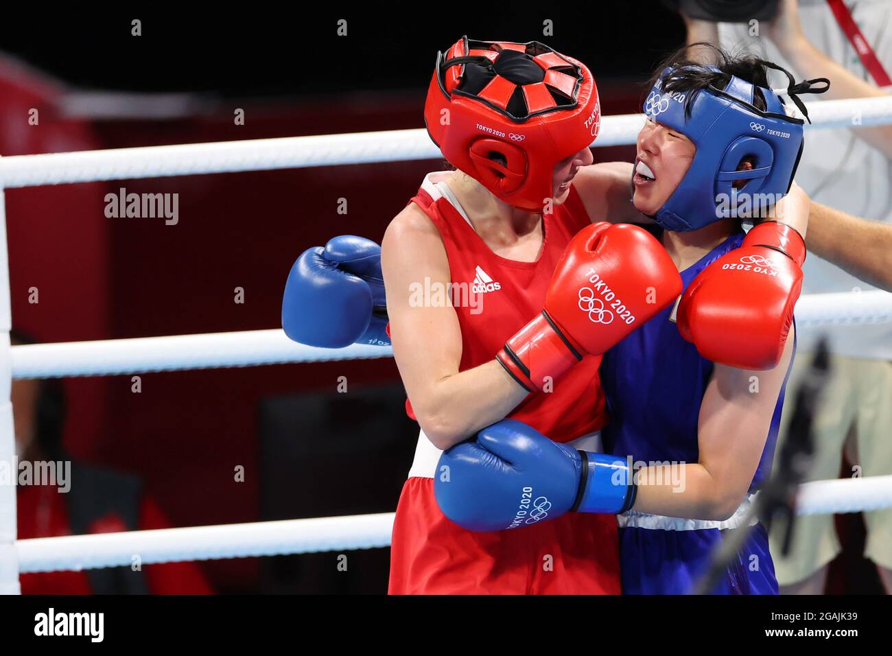 Tokyo, Japan. 31st July, 2021. (L-R) Karriss Artingstall (GBR), Sena ...