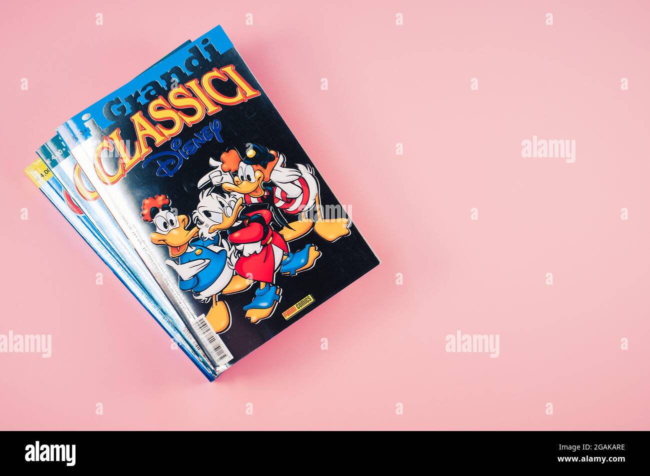 Vintage mickey mouse cartoons hi-res stock photography and images - Alamy
