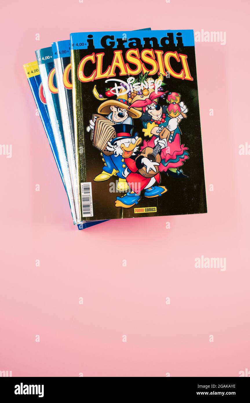 Italian Version Edition High Resolution Stock Photography and Images ...