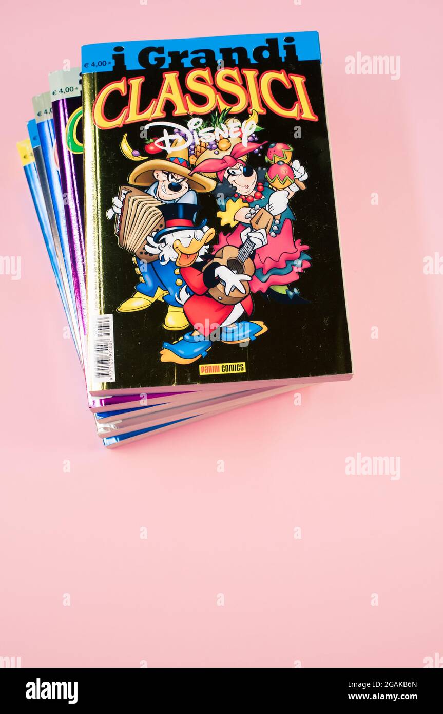 Walt disney company vintage hi-res stock photography and images - Alamy