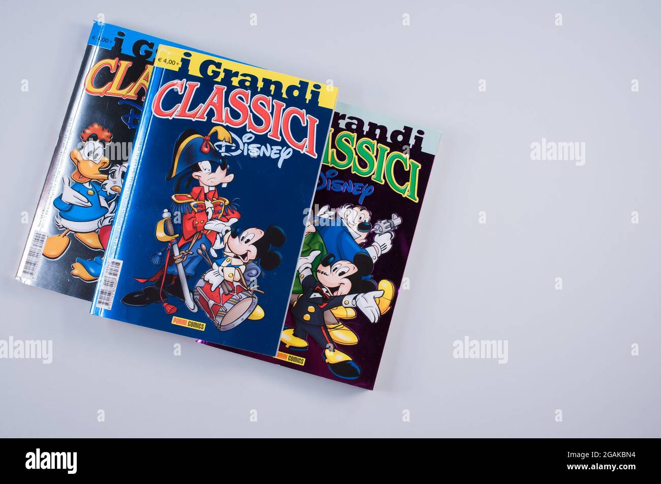 Disney cartoon characters comic books - Italian edition Stock Photo - Alamy