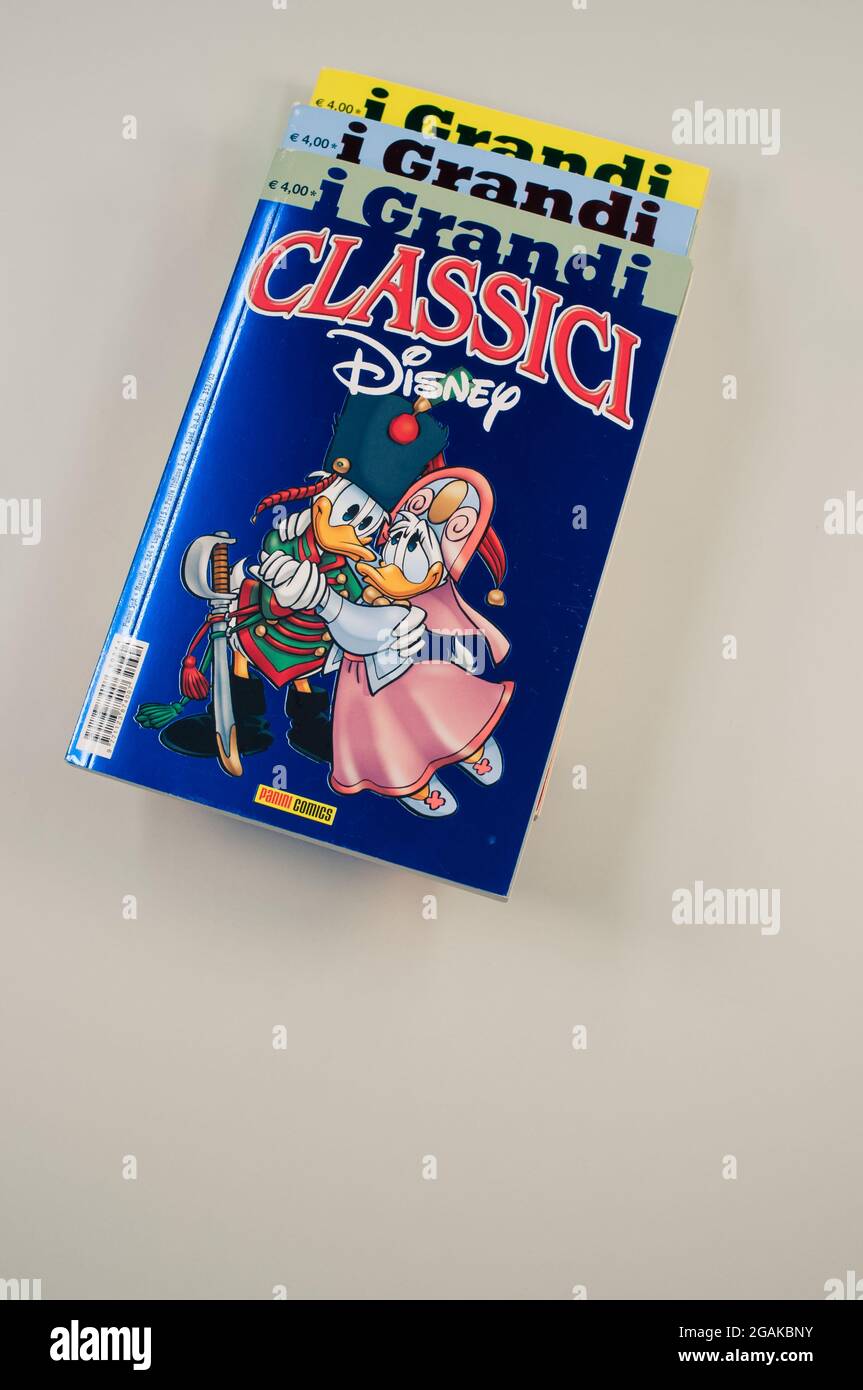 Italian Version Edition High Resolution Stock Photography and Images ...